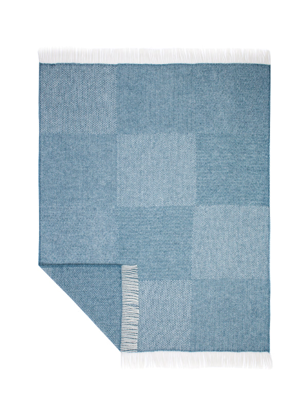 BÓT - Icelandic Wool Blanket – LopiHome